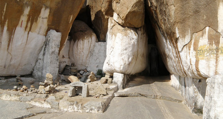Sugriva's Cave Hampi (Timings, History, Entry Fee, Images, Built by ...